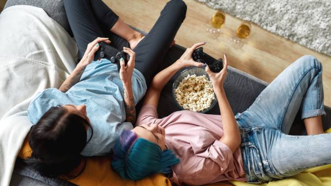 Best Wines To Enjoy on Your Next Cozy Gaming Night